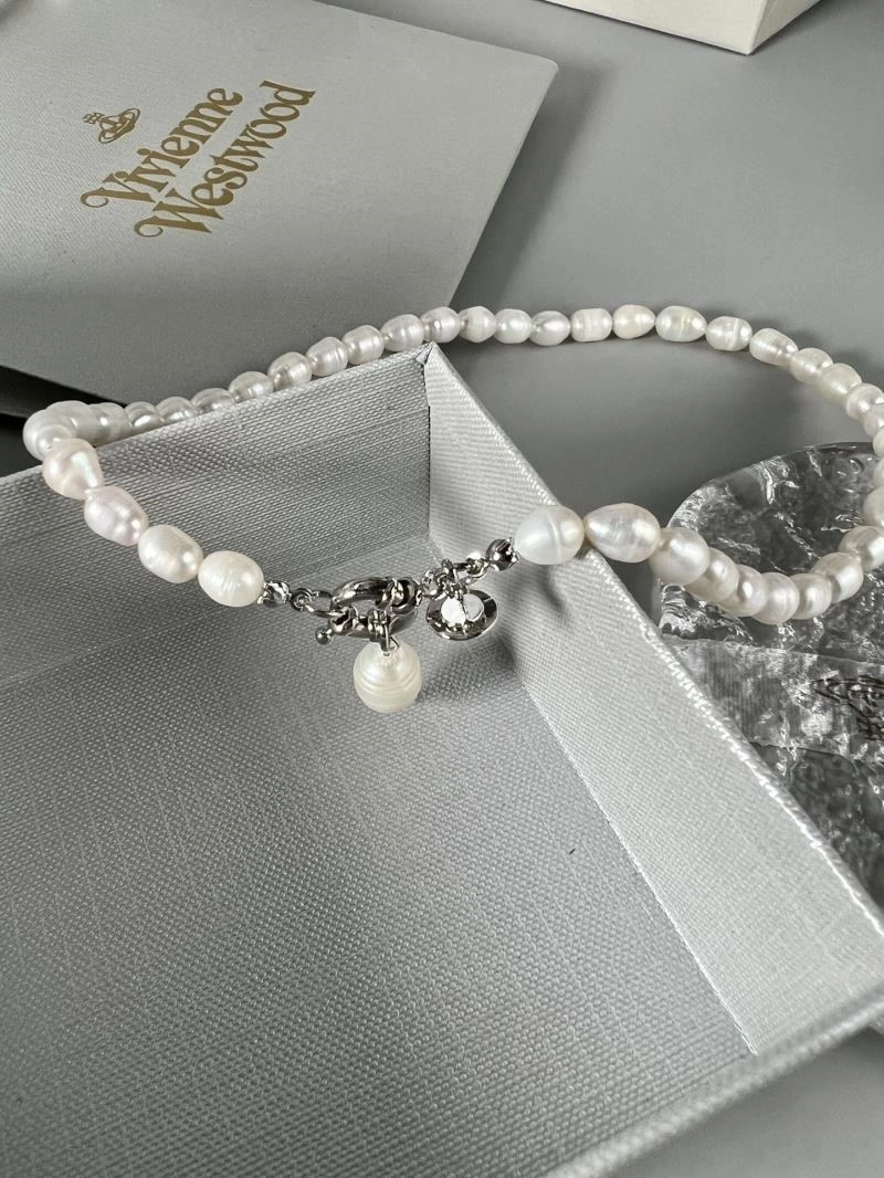 Top mirror Vivienne Westwood Necklaces