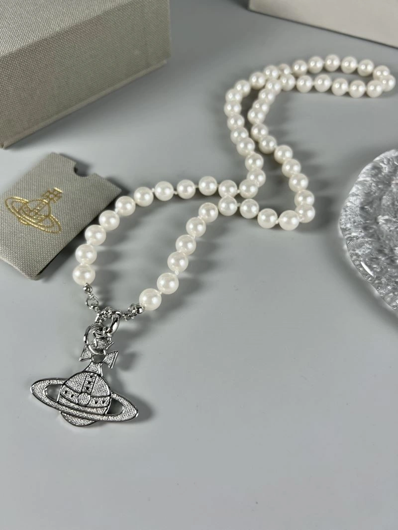 Top mirror Vivienne Westwood Necklaces