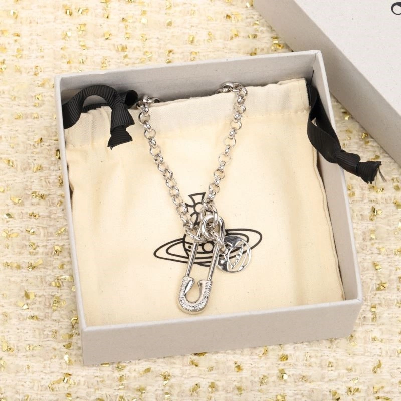 Bargain Vivienne Westwood Necklaces