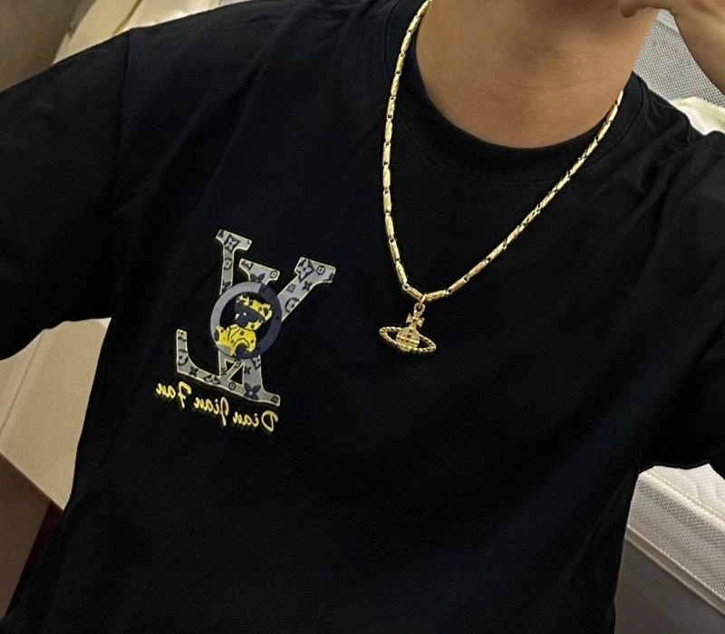 Reasonably priced Vivienne Westwood Necklaces