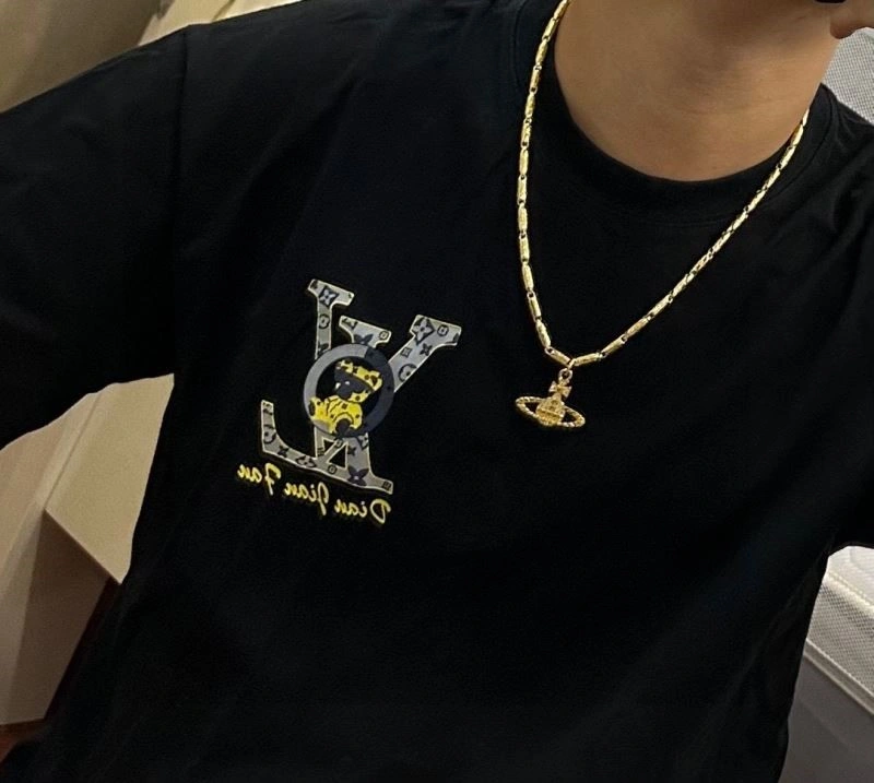 Reasonably priced Vivienne Westwood Necklaces