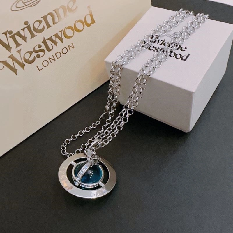 Accurate model Vivienne Westwood Necklaces