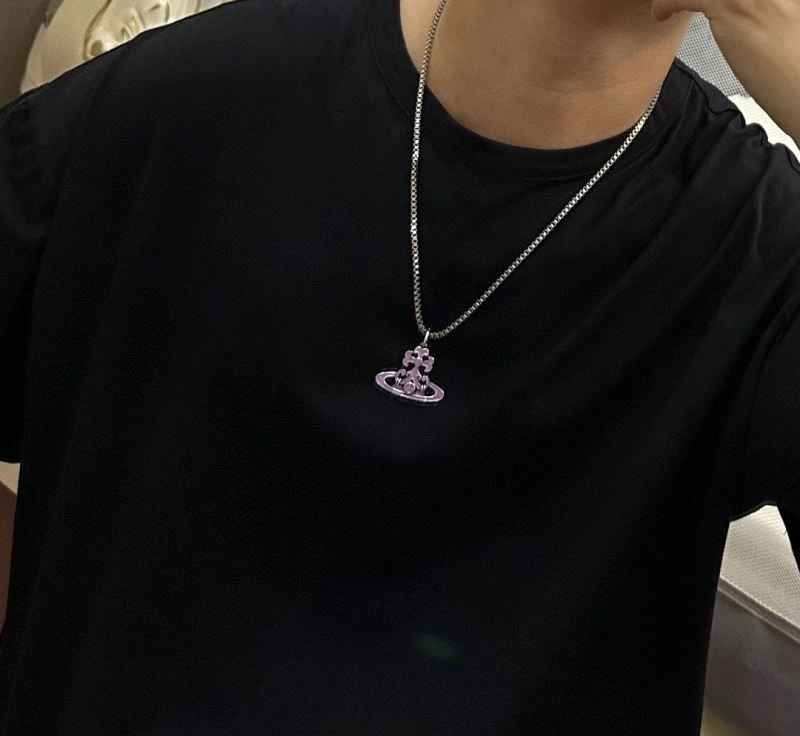 Legit Vivienne Westwood Necklaces