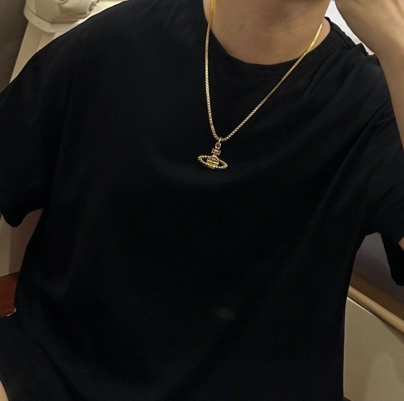 Discounted Vivienne Westwood Necklaces