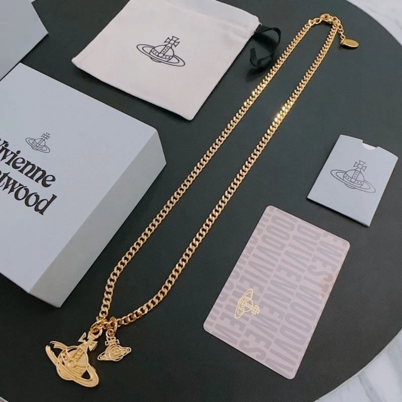 Accurate model Vivienne Westwood Necklaces