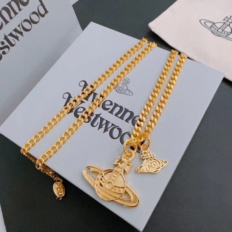 Accurate model Vivienne Westwood Necklaces