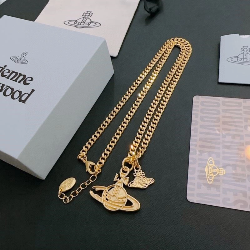 Accurate model Vivienne Westwood Necklaces