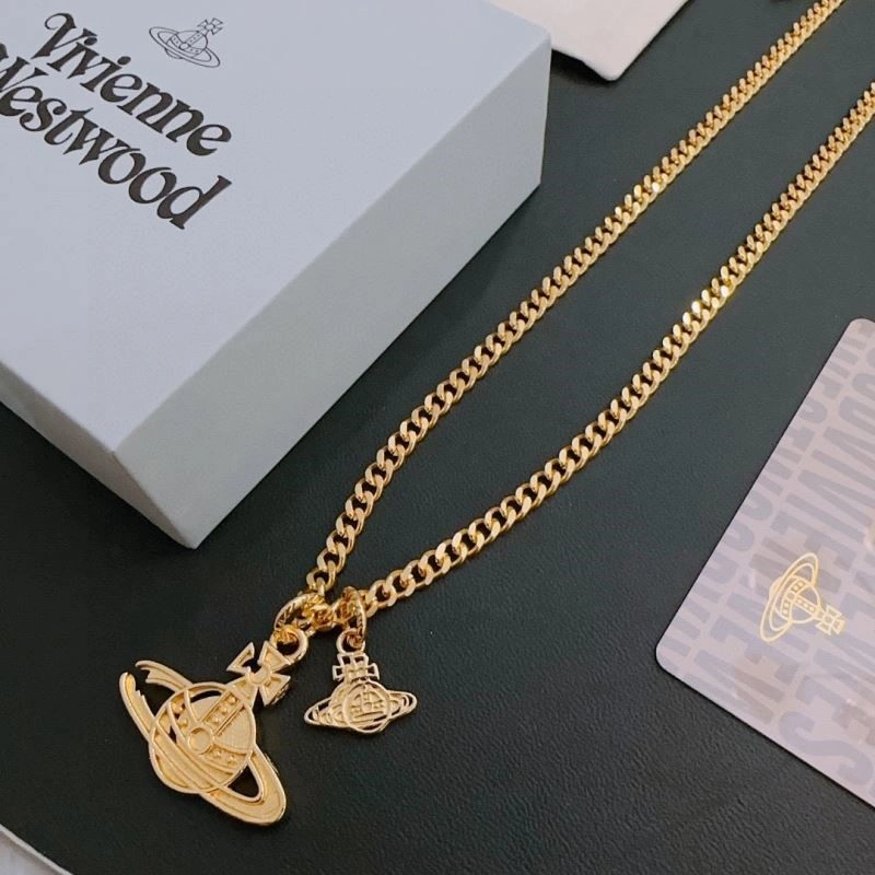 Accurate model Vivienne Westwood Necklaces