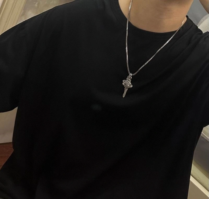 High accuracy Vivienne Westwood Necklaces