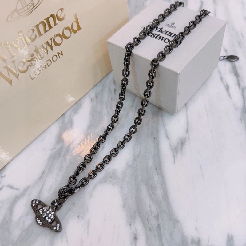 Cut-rate Vivienne Westwood Necklaces