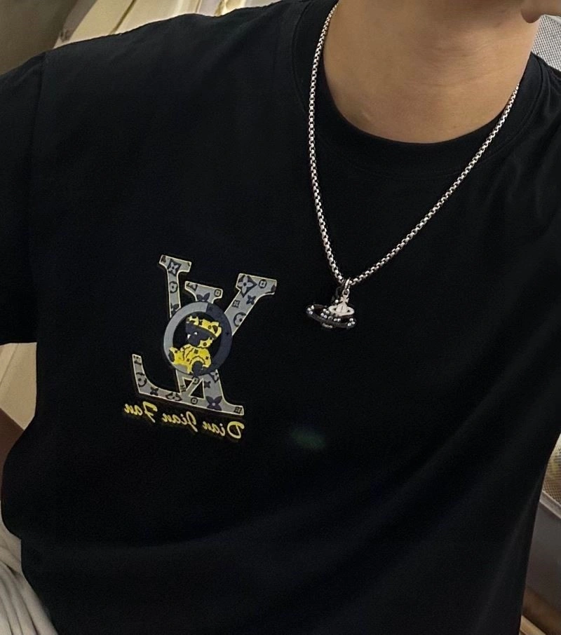 Discounted Vivienne Westwood Necklaces