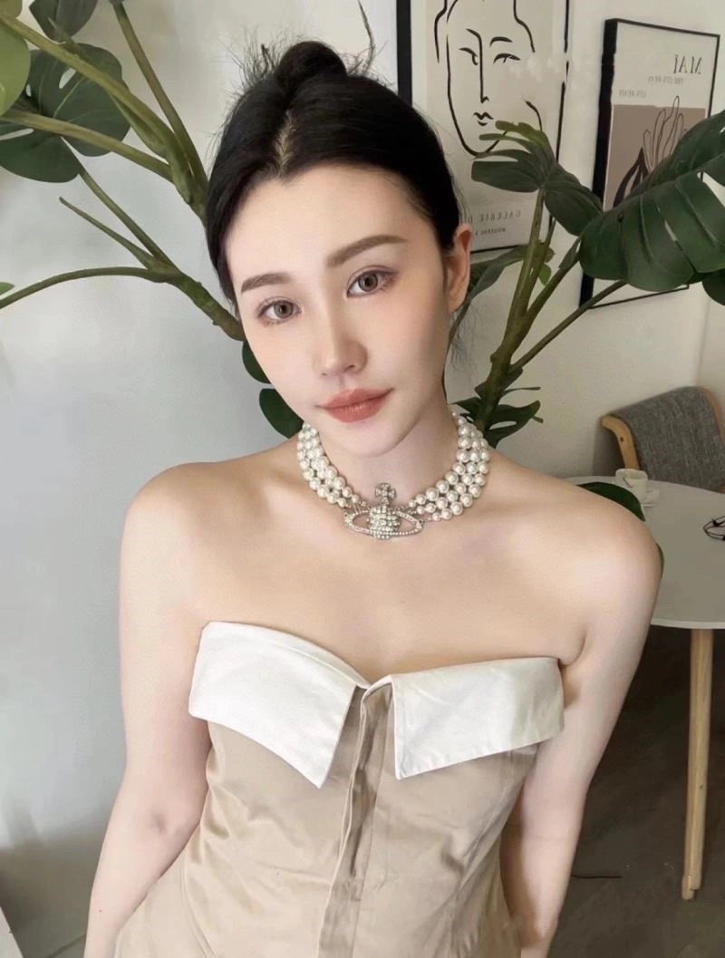 Top mirror Vivienne Westwood Necklaces