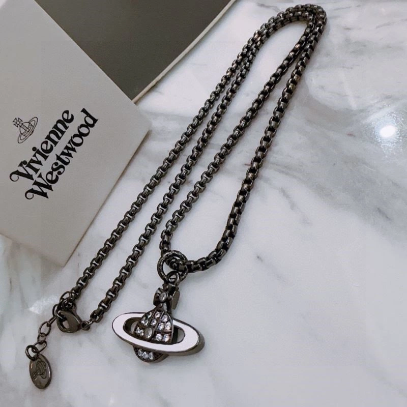 Reasonably priced Vivienne Westwood Necklaces
