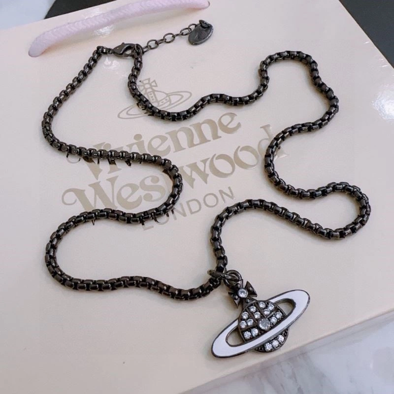 Reasonably priced Vivienne Westwood Necklaces