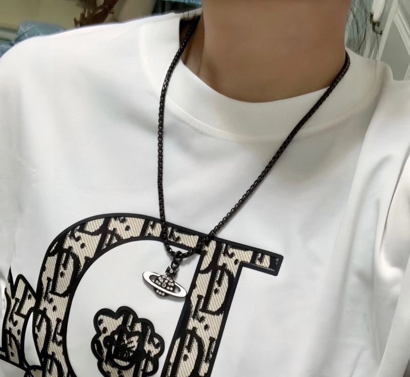 Reasonably priced Vivienne Westwood Necklaces