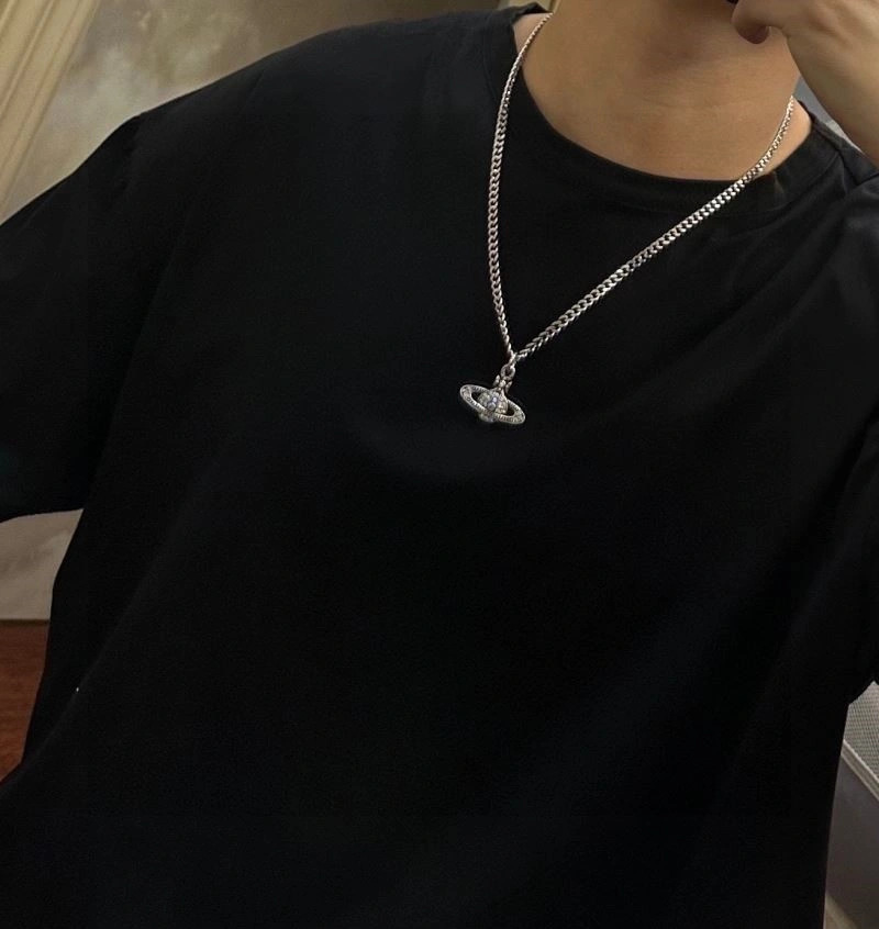 Economical Vivienne Westwood Necklaces