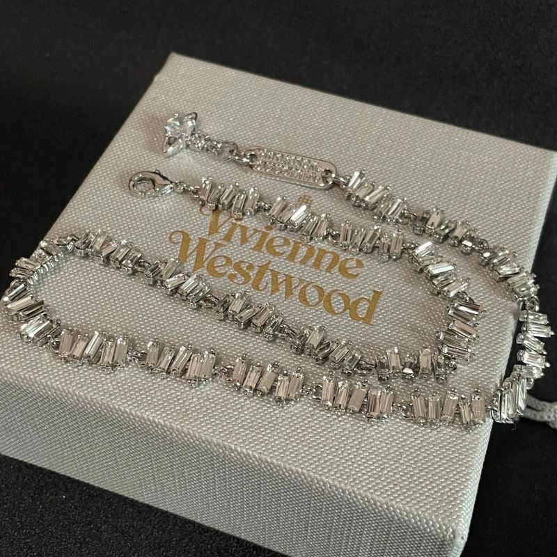 Brand-authenticated Vivienne Westwood Necklaces