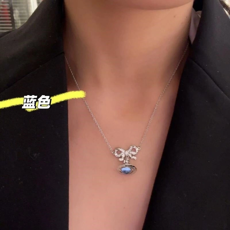 Top mirror Vivienne Westwood Necklaces