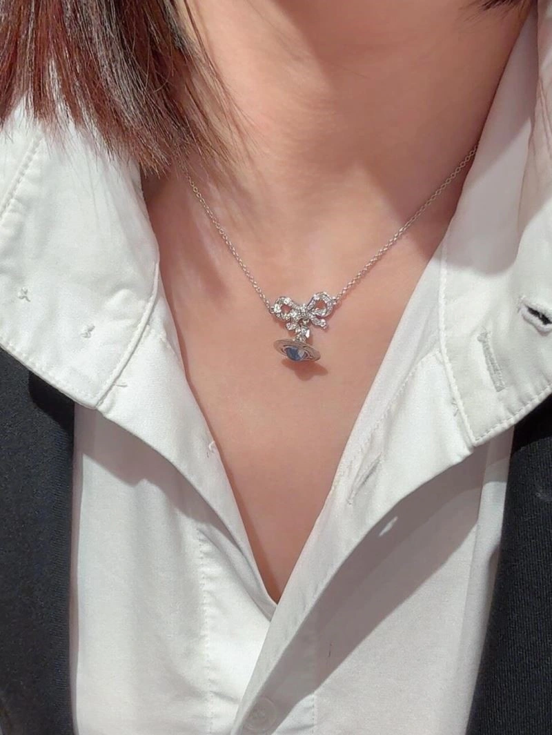 Top mirror Vivienne Westwood Necklaces