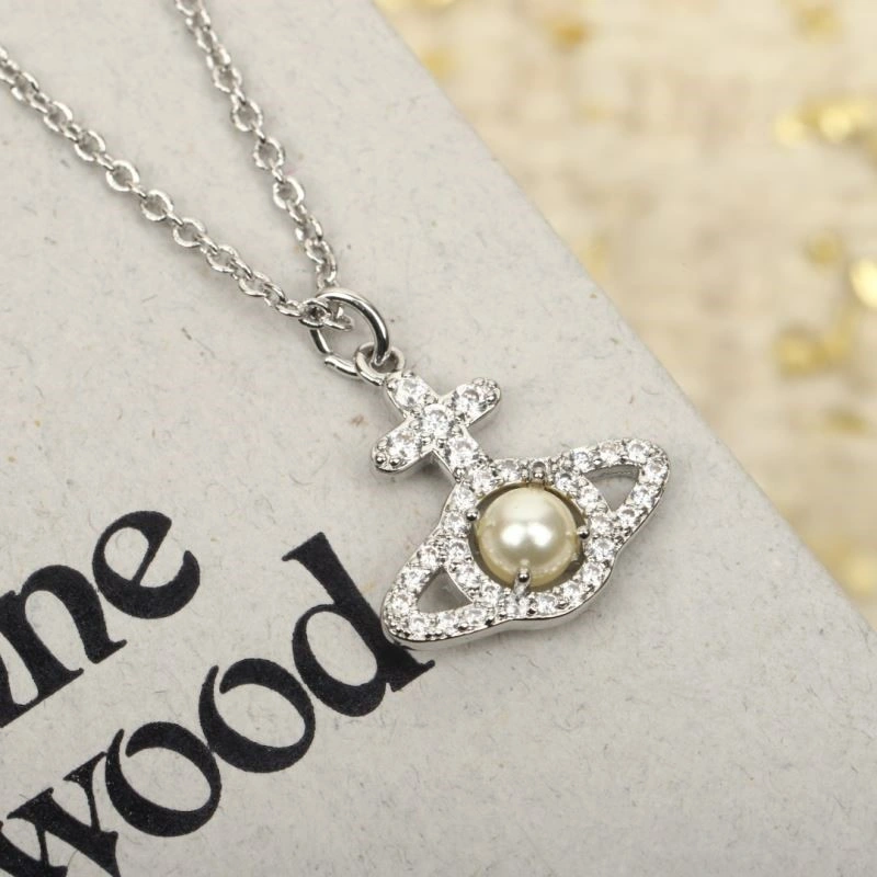 High fidelity Vivienne Westwood Necklaces