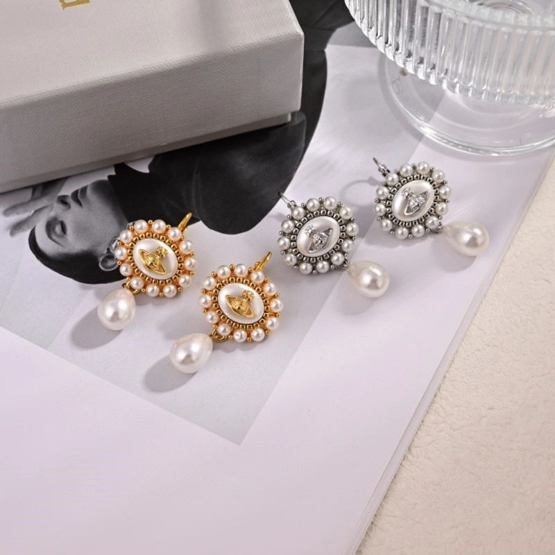 Discounted Vivienne Westwood Necklaces