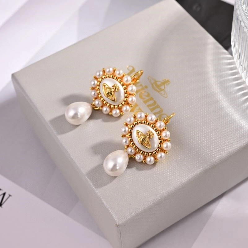 Discounted Vivienne Westwood Necklaces