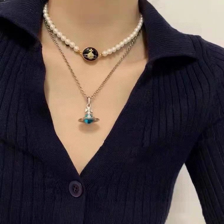 Low-cost Vivienne Westwood Necklaces