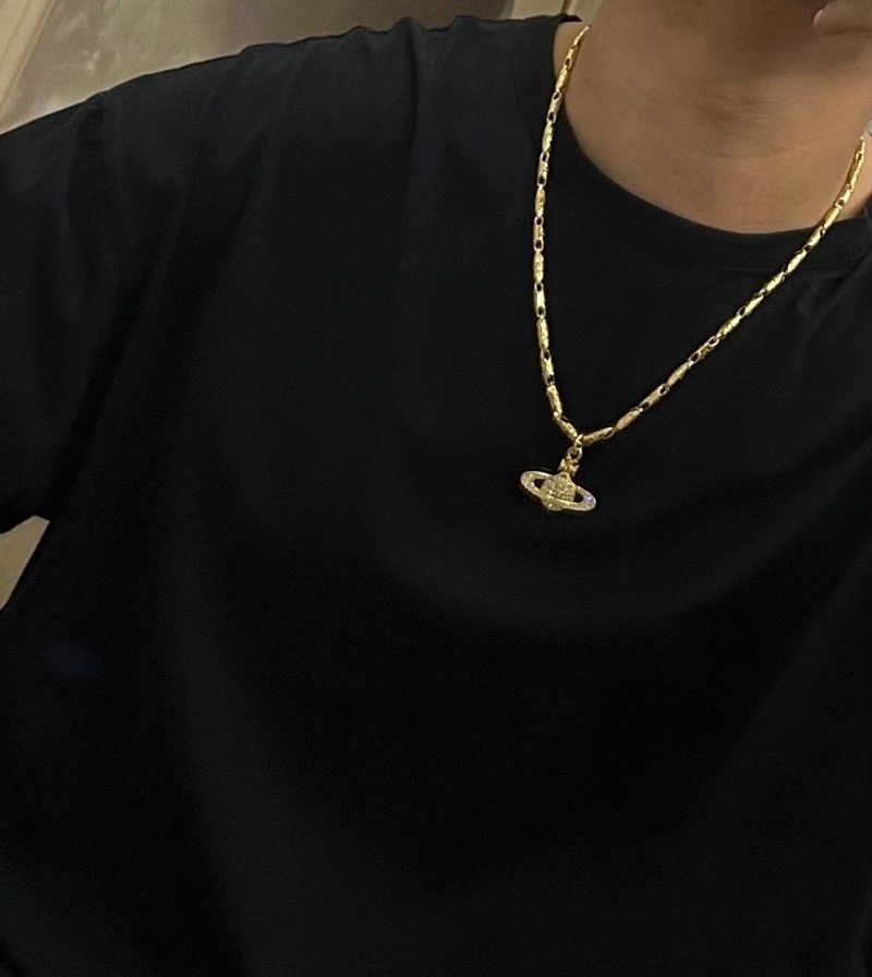 Factory-made Vivienne Westwood Necklaces