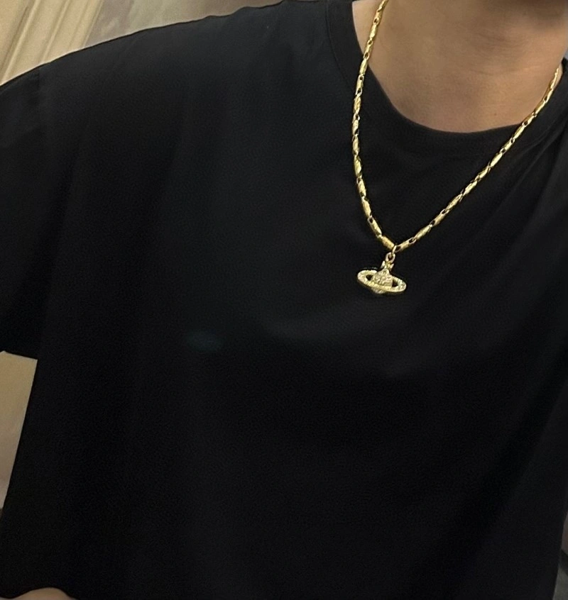 Factory-made Vivienne Westwood Necklaces