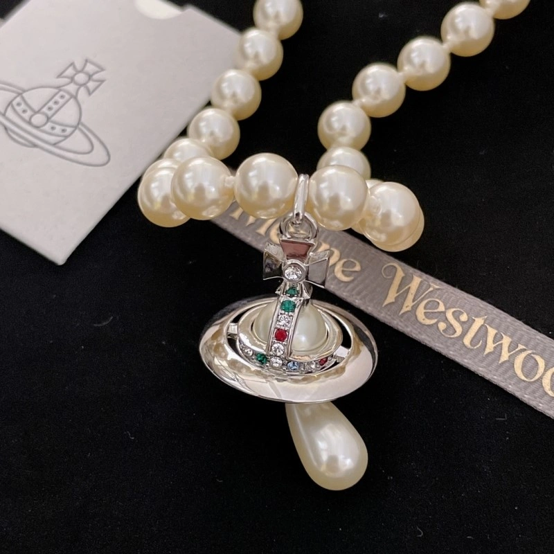 Bargain Vivienne Westwood Necklaces