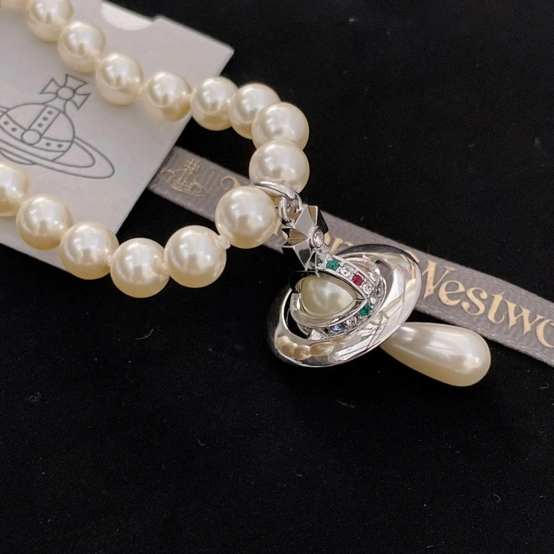 Bargain Vivienne Westwood Necklaces