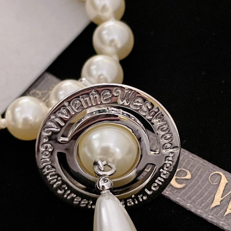 Bargain Vivienne Westwood Necklaces