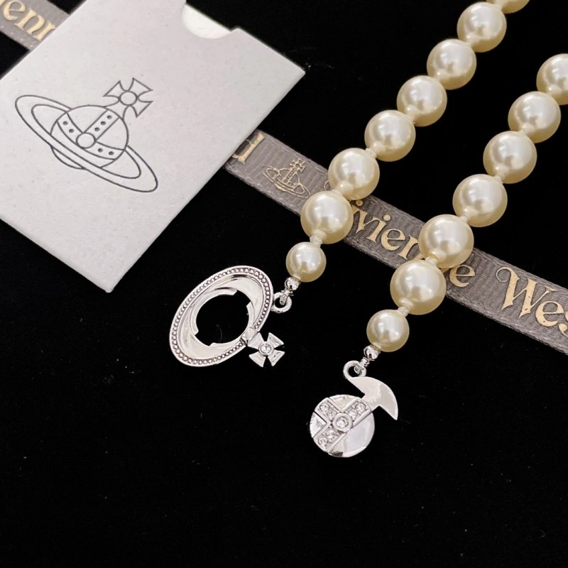 Bargain Vivienne Westwood Necklaces