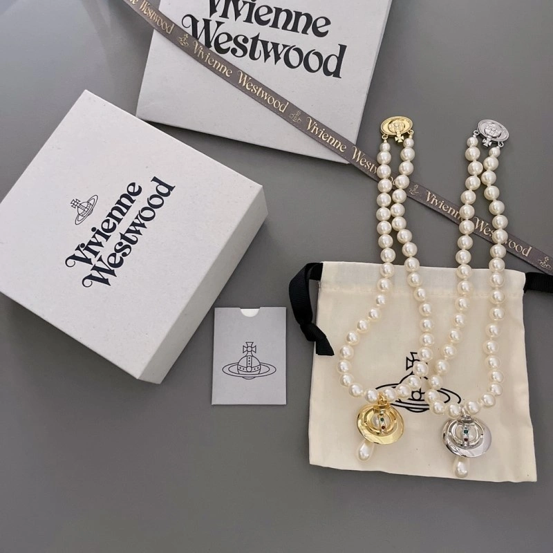 Bargain Vivienne Westwood Necklaces