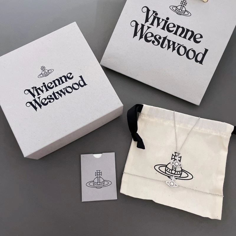 Bargain Vivienne Westwood Necklaces