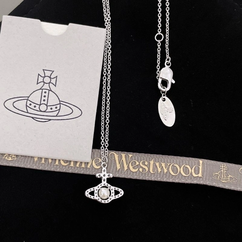Bargain Vivienne Westwood Necklaces