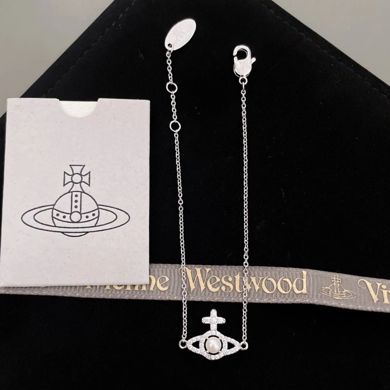 Bargain Vivienne Westwood Necklaces