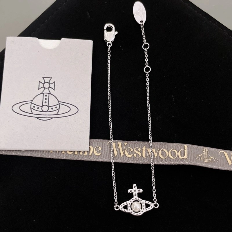 Bargain Vivienne Westwood Necklaces