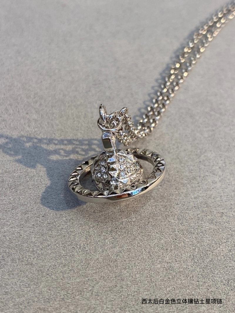Economical Vivienne Westwood Necklaces
