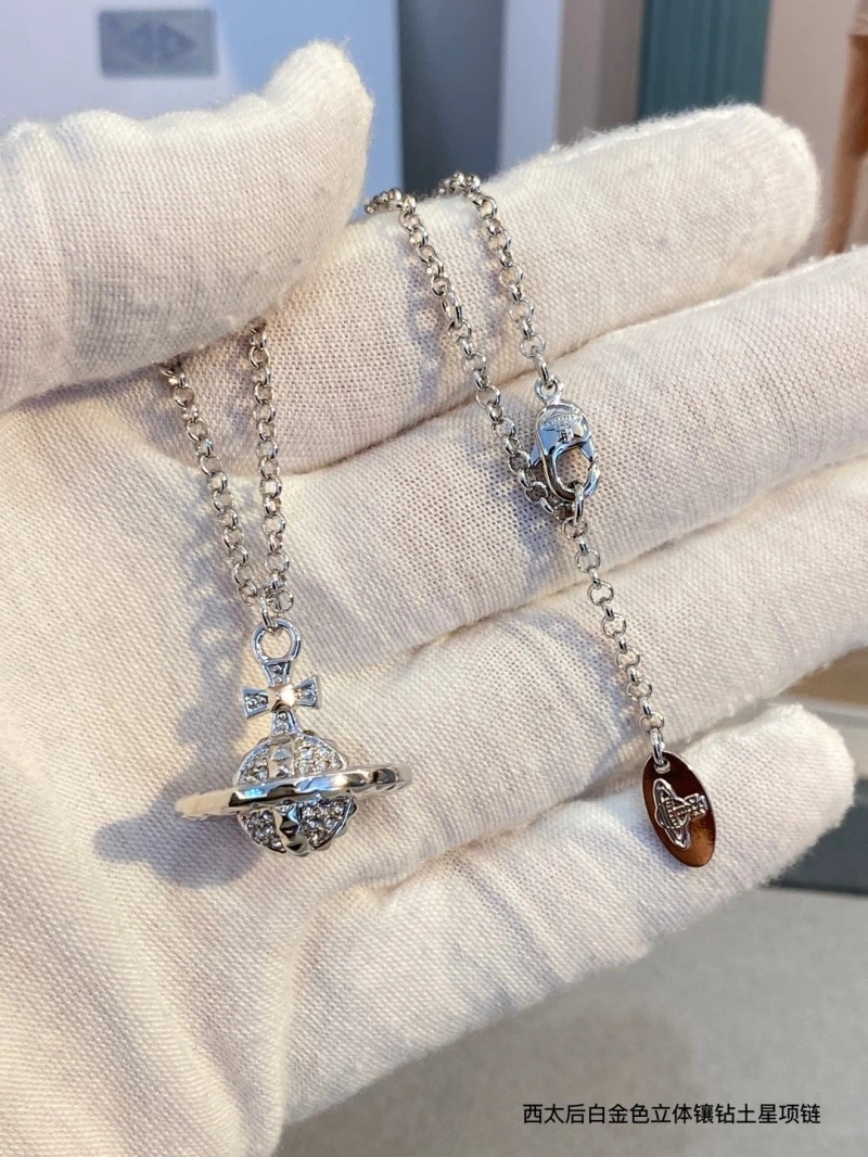 Economical Vivienne Westwood Necklaces