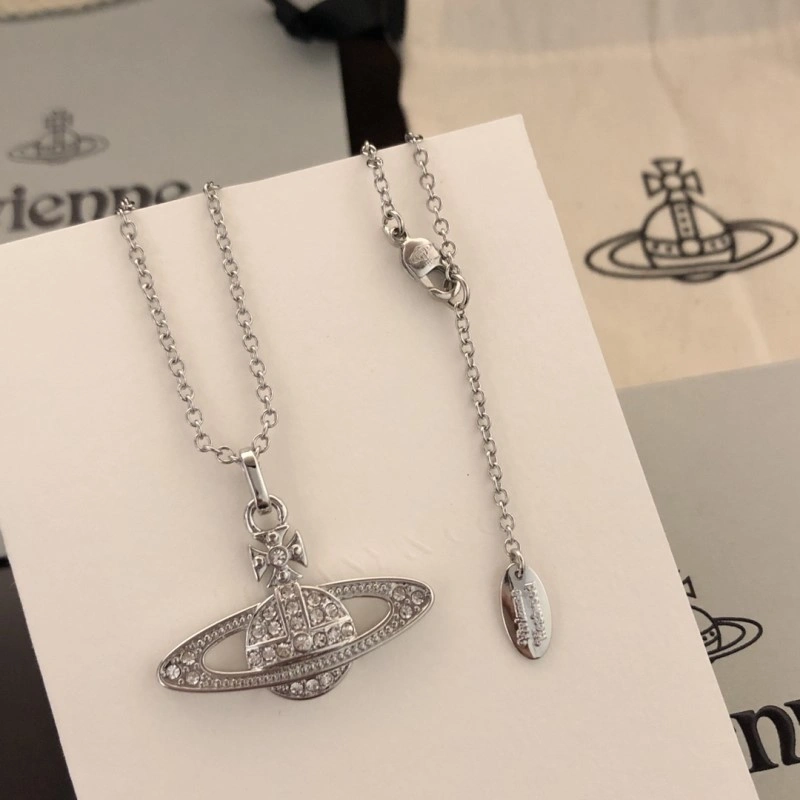 Precise copy Vivienne Westwood Necklaces