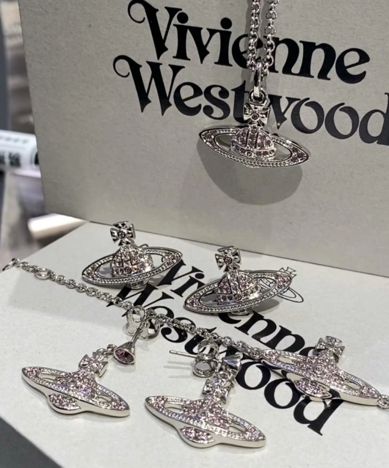 Vivienne Westwood Necklaces