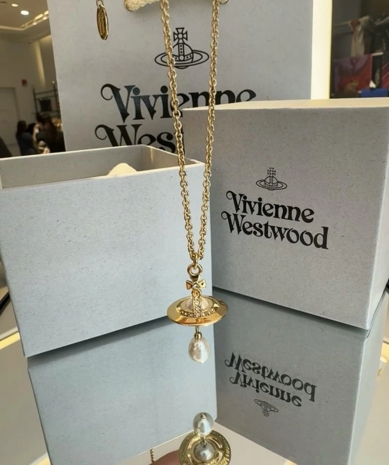 Mirror quality Vivienne Westwood Necklaces