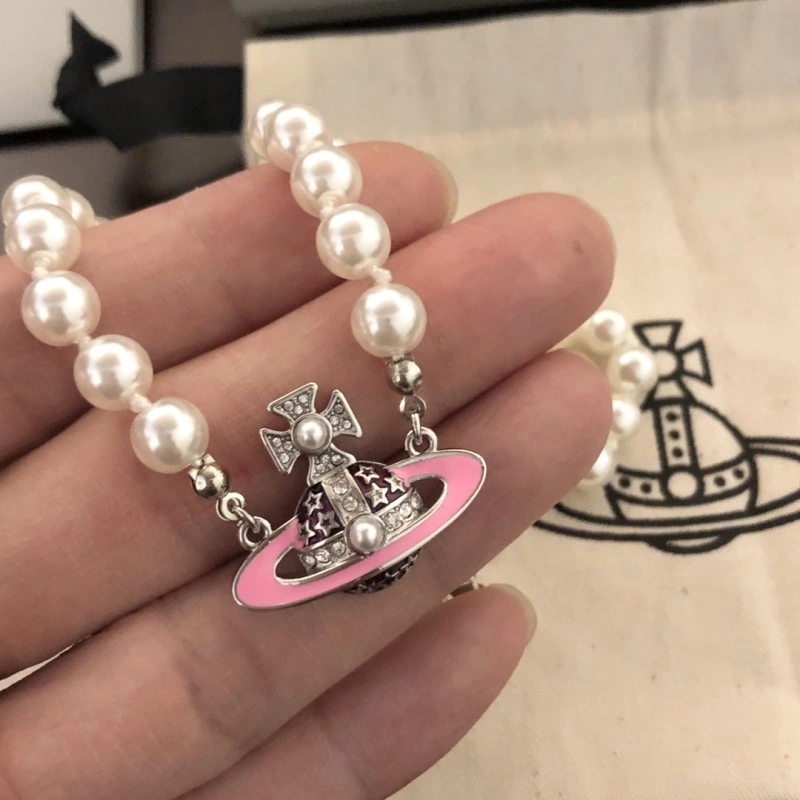 High fidelity Vivienne Westwood Necklaces