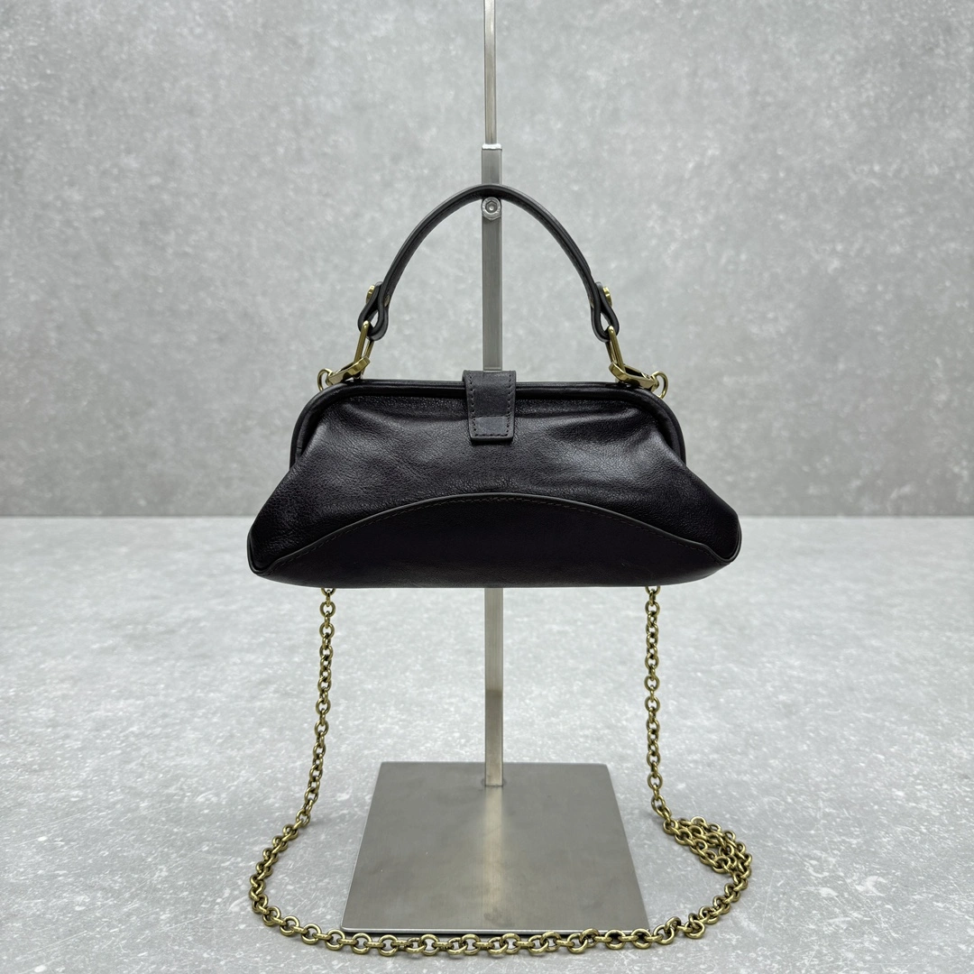 High accuracy Vivienne Westwood Satchel Bags