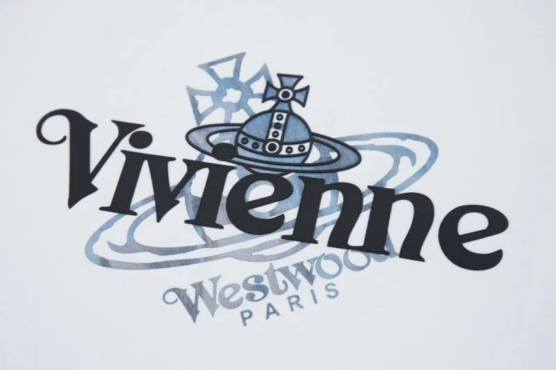 Bargain Vivienne Westwood T-Shirts