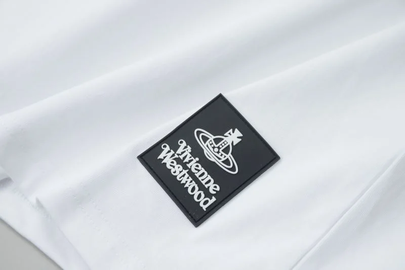 Bargain Vivienne Westwood T-Shirts