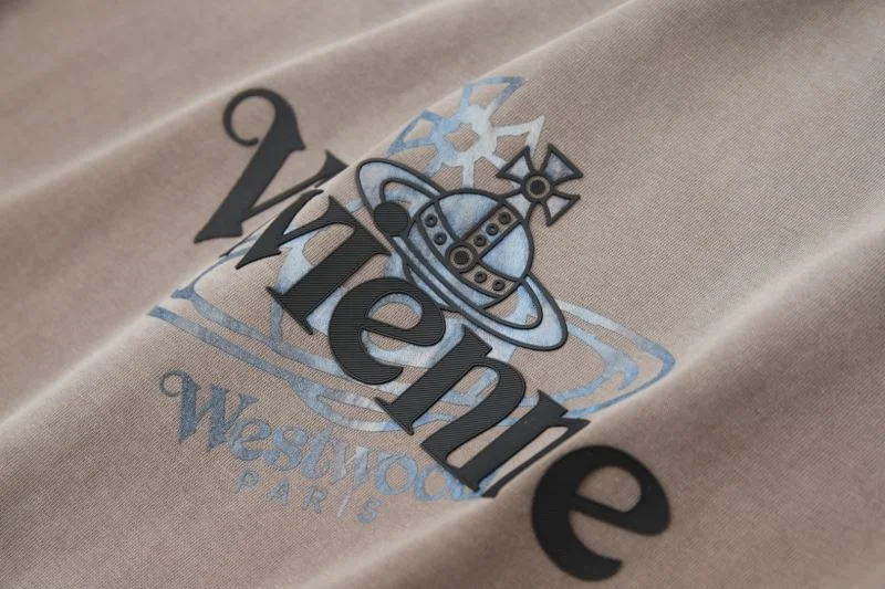 Low-cost Vivienne Westwood T-Shirts