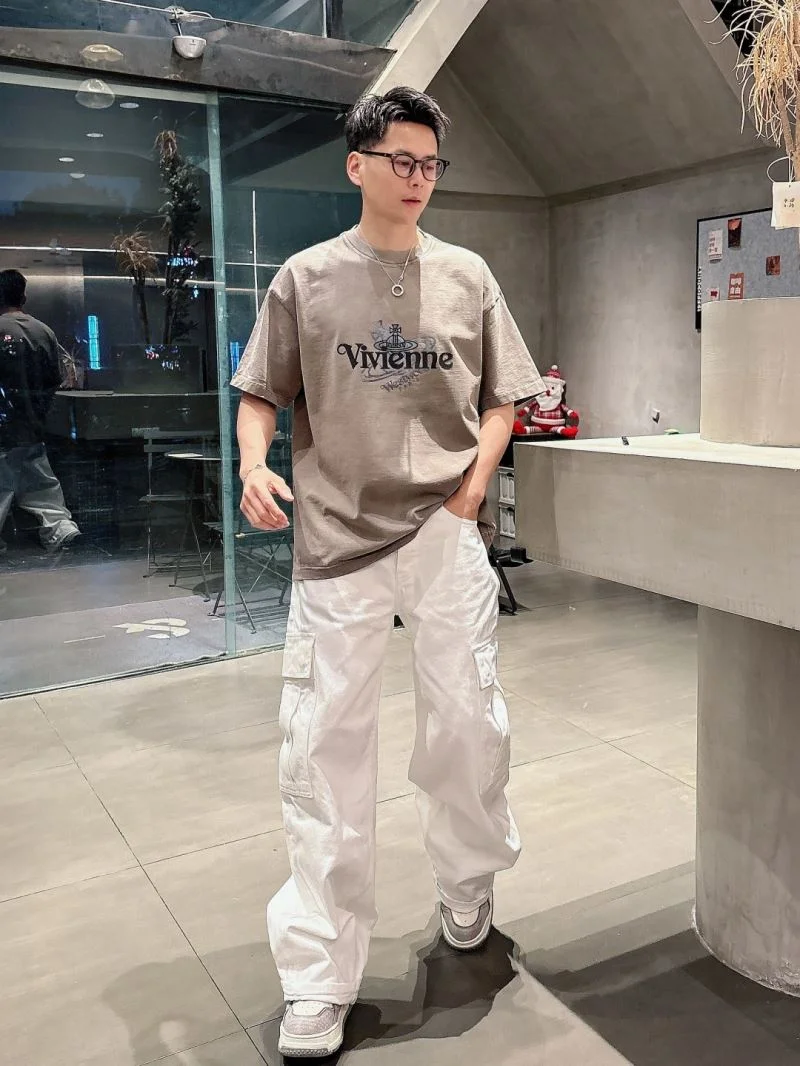 Low-cost Vivienne Westwood T-Shirts