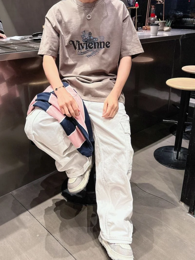Low-cost Vivienne Westwood T-Shirts